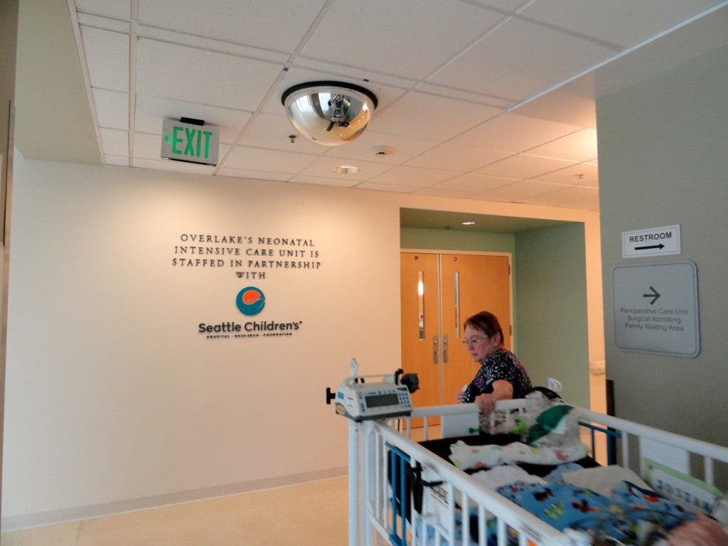 Overlake Hospital Neonatal Intensive Care Unit Opens to First Tiny ...
