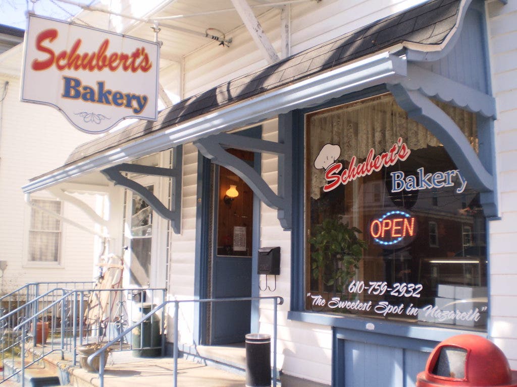 PHOTOS: Happy Fastnacht Day from Schubert's Bakery | Nazareth, PA Patch