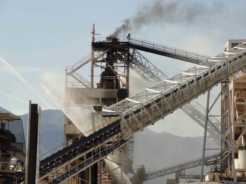 Photos: Irwindale Quarry Fire Sends Smoke Billowing Over SGV | Arcadia ...