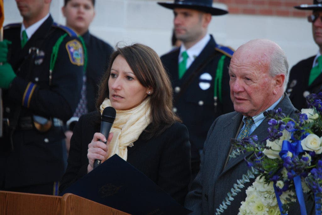 Police Department Honors Naugatuck's First Female Officer Killed 20 ...