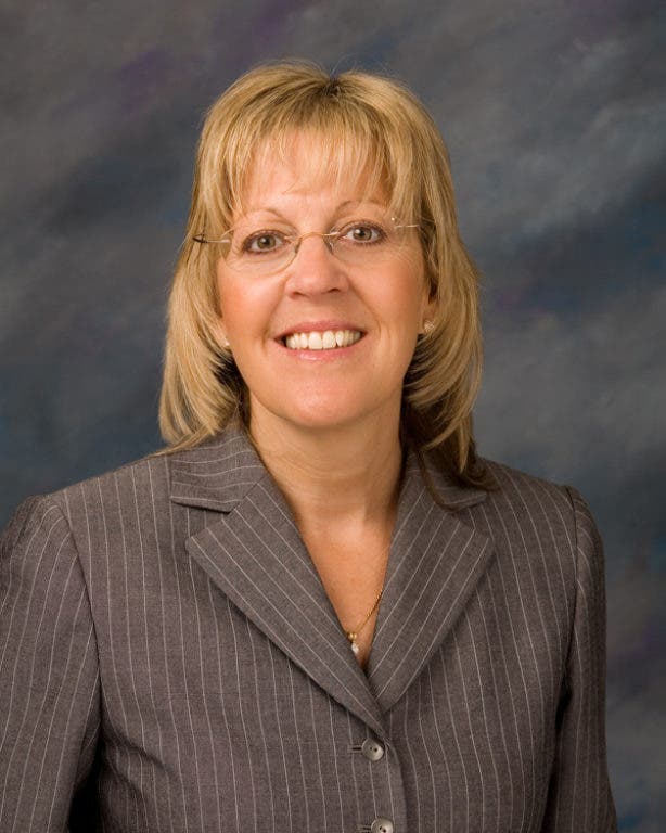 Sharon Mansfield Promoted to Vice President at Naugatuck Savings Bank ...