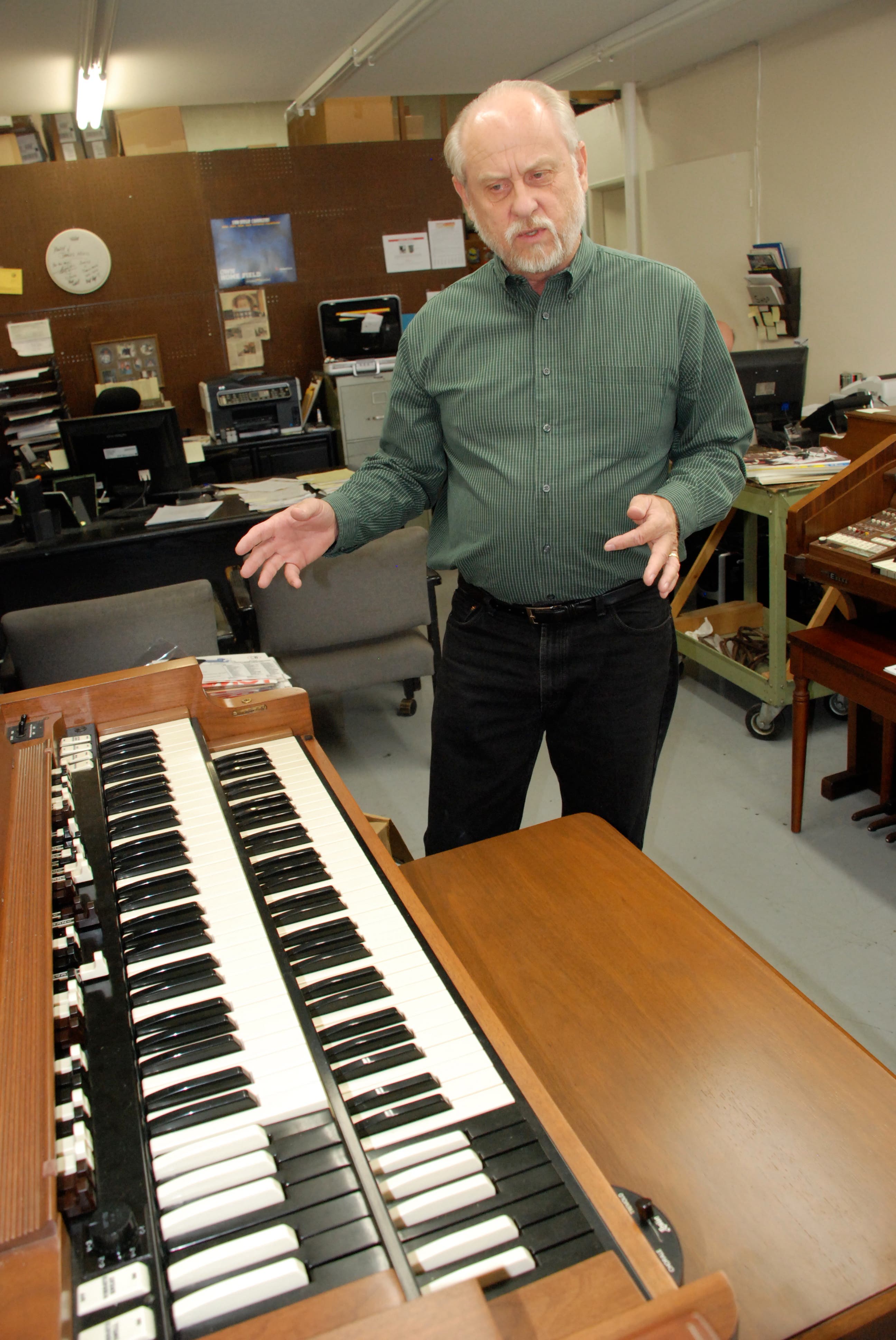 Organ Repairman Is a Hero to Hammond Lovers | La Mesa, CA Patch
