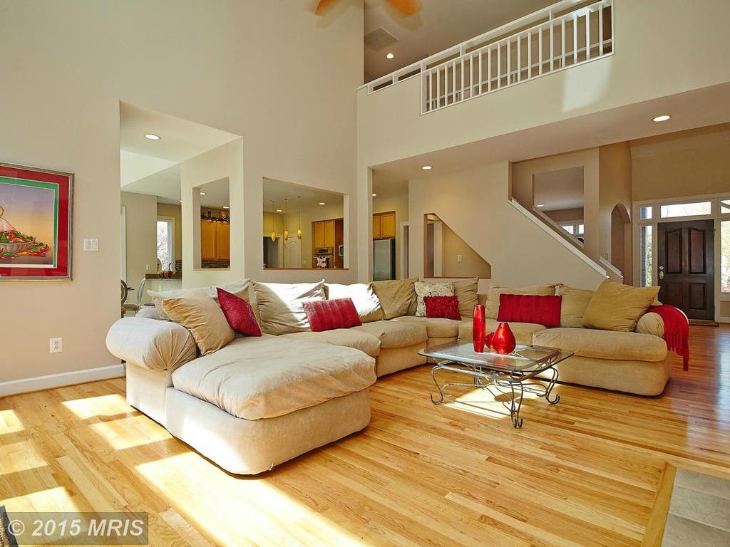 Look Inside $879K Home w/ 2-Story Foyer, Vaulted Ceilings and More ...