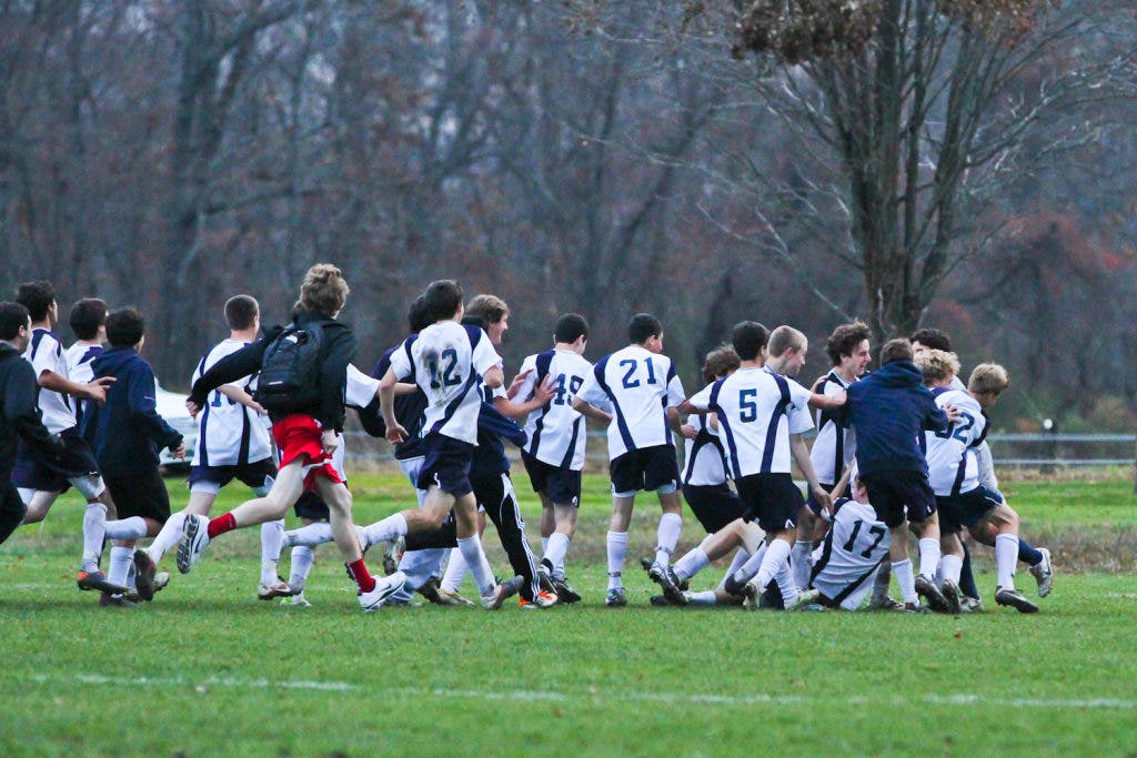 Avon Boys Soccer Heads to the State Quarterfinals | Avon, CT Patch