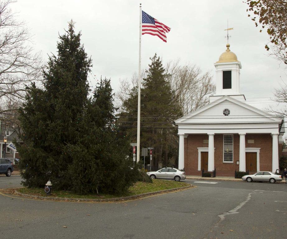 Holiday Tree Now Up in Downtown Basking Ridge | Basking Ridge, NJ Patch