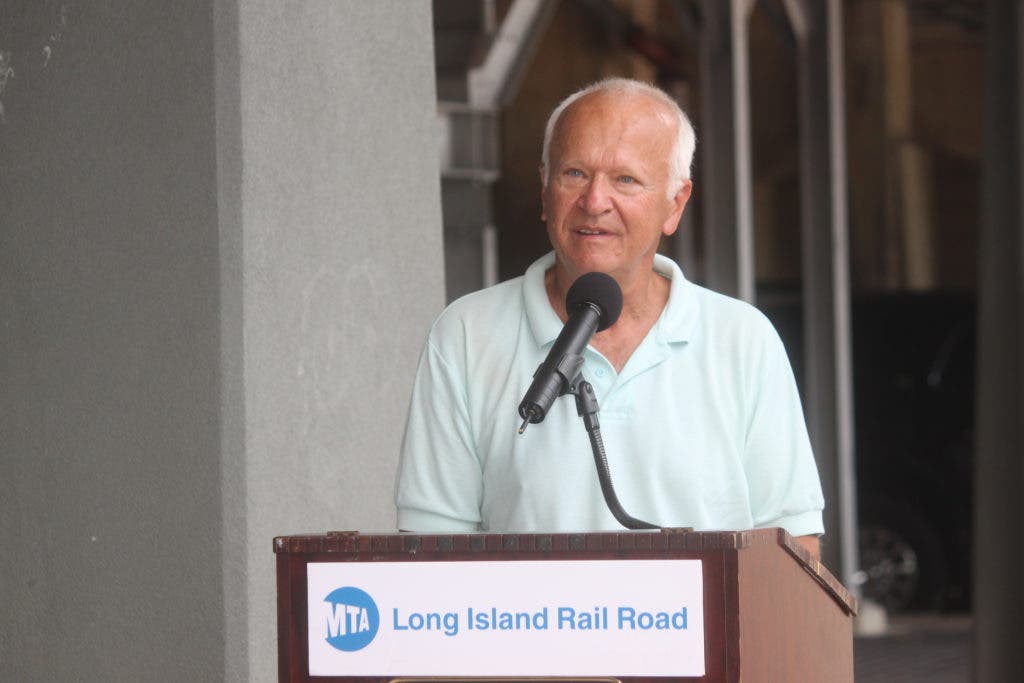 Lynbrook Celebrates Its LIRR Roots With New Markers | Malverne, NY Patch