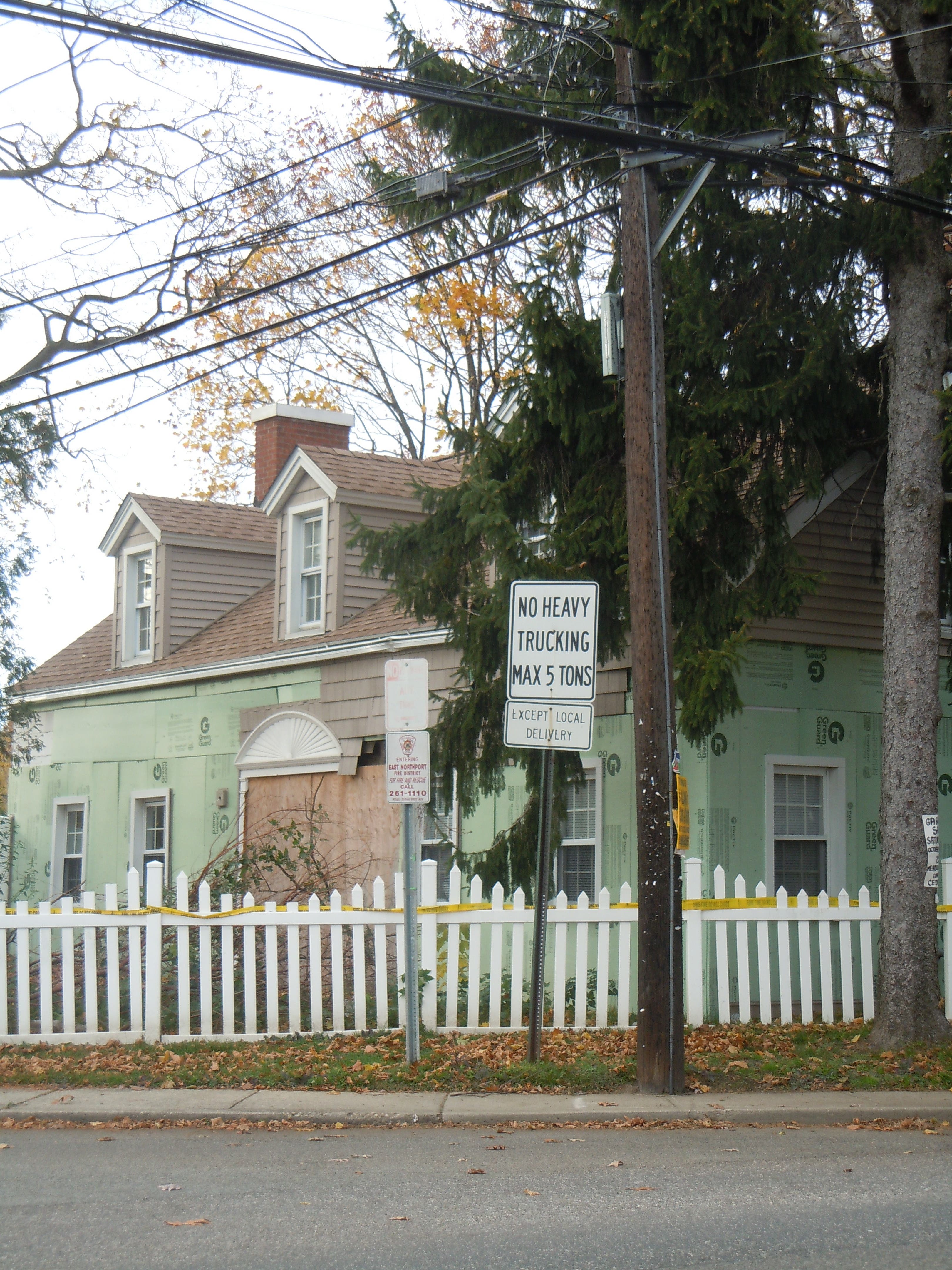 Community Association Concerned About Trucks on Townline Road | Commack ...