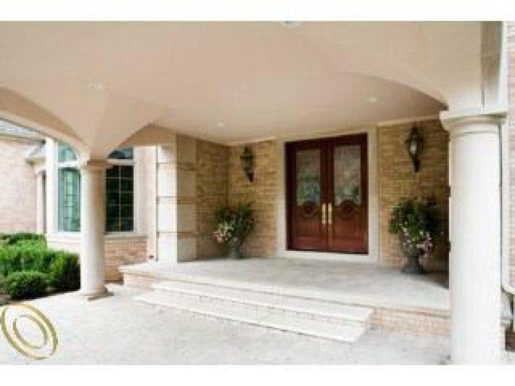 House Hunt: Inside a Novi Mansion | Novi, MI Patch