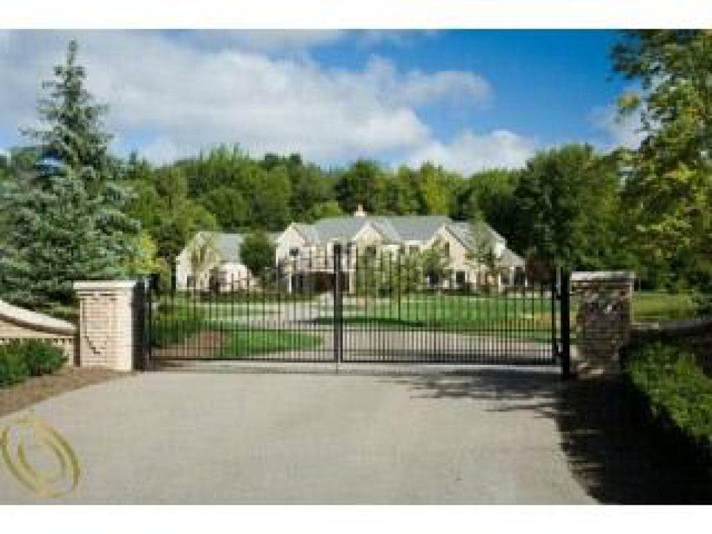 House Hunt: Inside a Novi Mansion | Novi, MI Patch