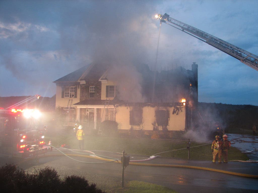 Update: House Fire Displaces Four, No Injuries Reported | Leesburg, VA ...