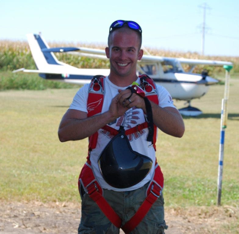 Memorial Set for Minooka Pilot Scott Tezak Who Died in Weekend Crash ...