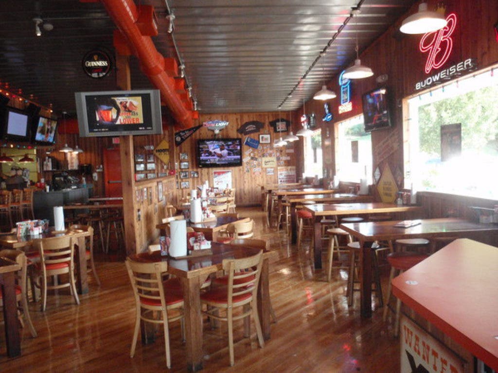 Hooters Of Milford Competes For Best Burger Title | Milford, CT Patch