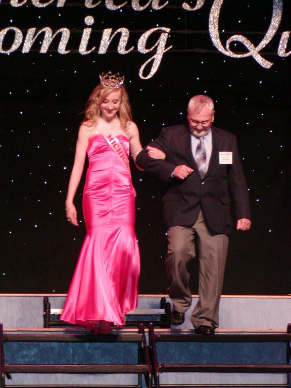 Michigan's Homecoming Queen Not in Final 10 at National Pageant But ...