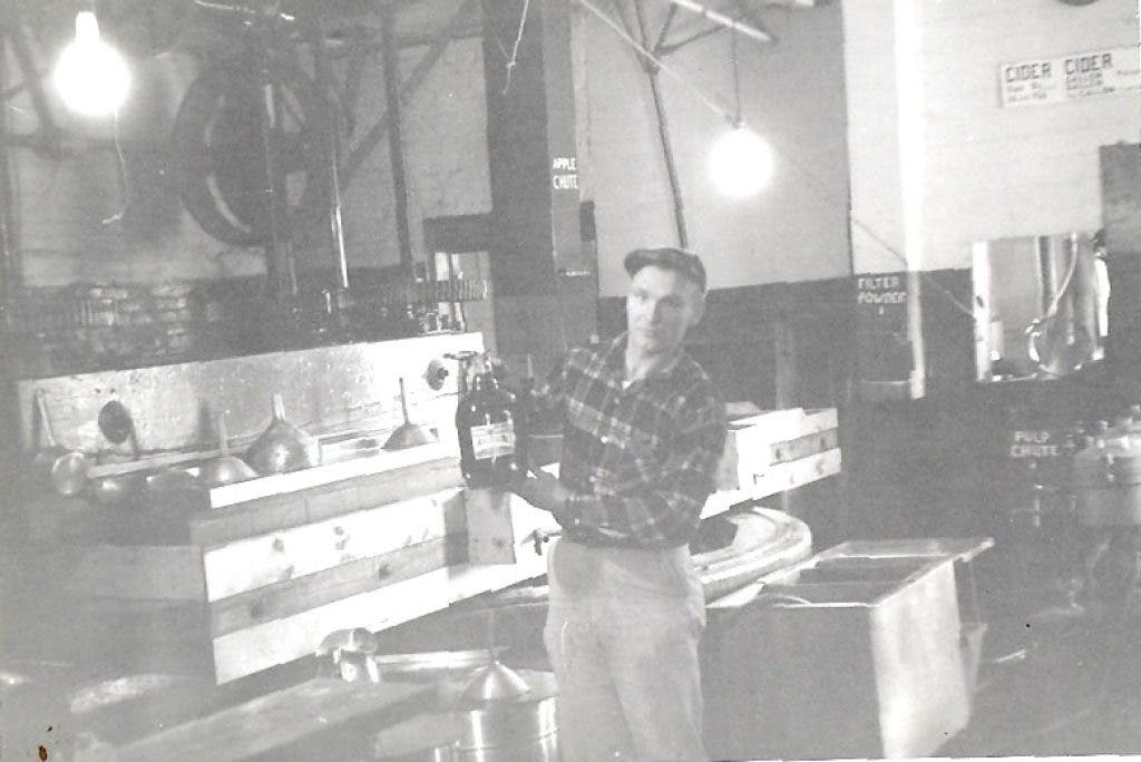Michigan's Apple Shortage Won't Detract From Rich History of Yates ...