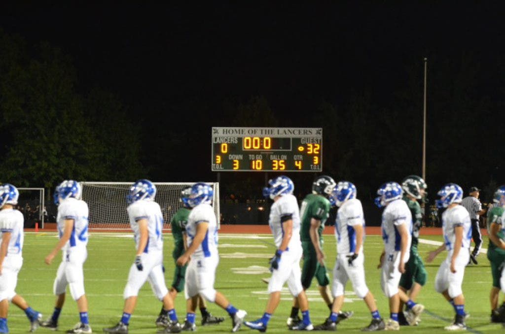 Millers Football Trounces Livingston, 32-0 | Millburn, NJ Patch