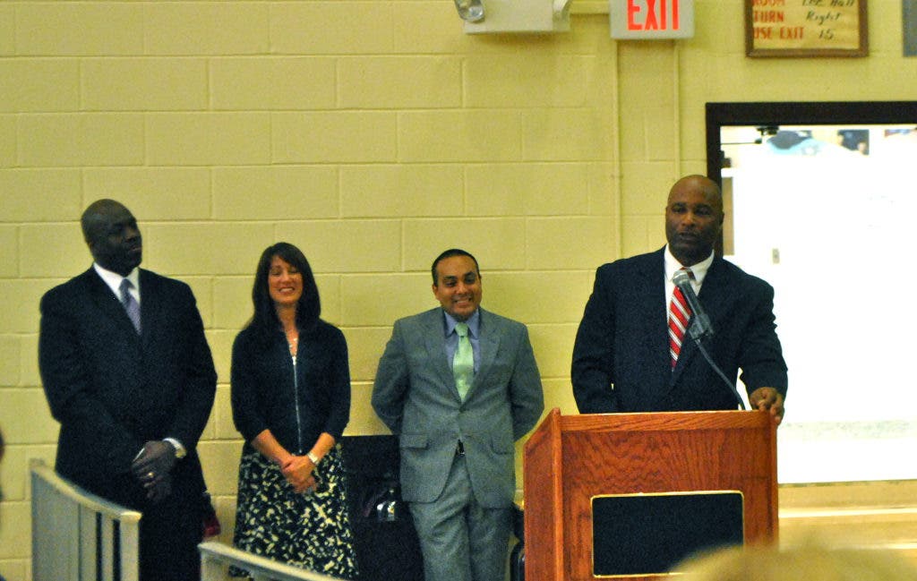 Kelly Fallon Leads First BOE Meeting of School Year | Half Hollow Hills ...