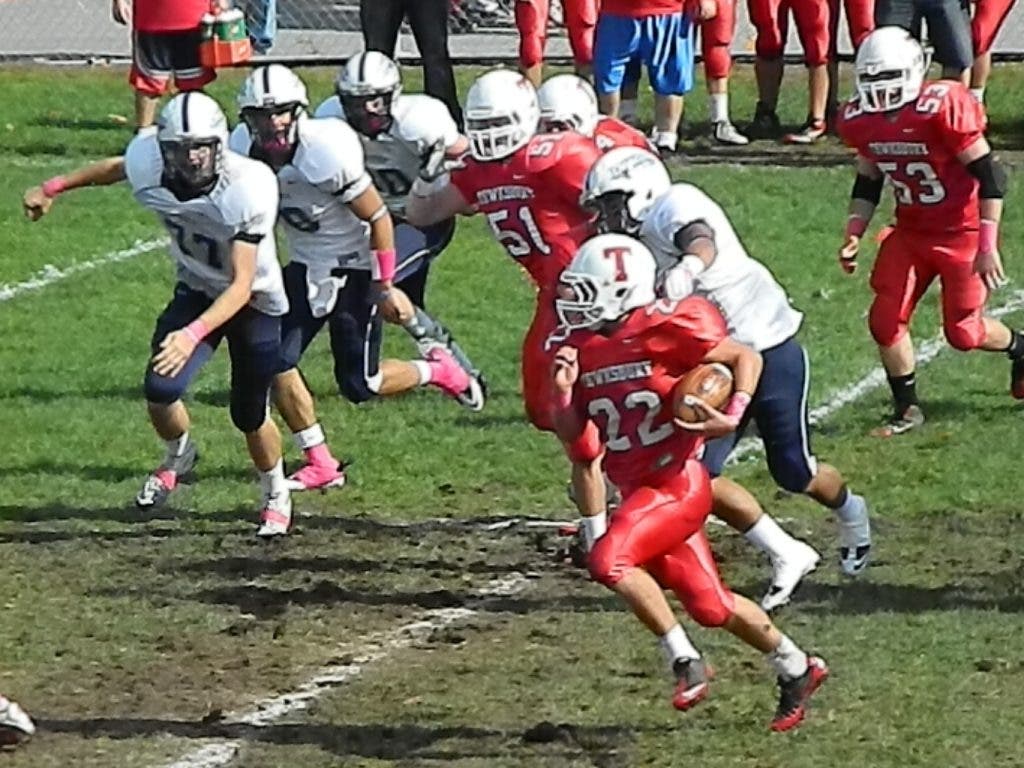 Red Hot Redmen Run Over Dracut, 33-15 | Tewksbury, MA Patch