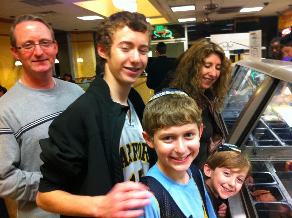 Customers Say Farewell to Kosher Subway | Pikesville, MD Patch