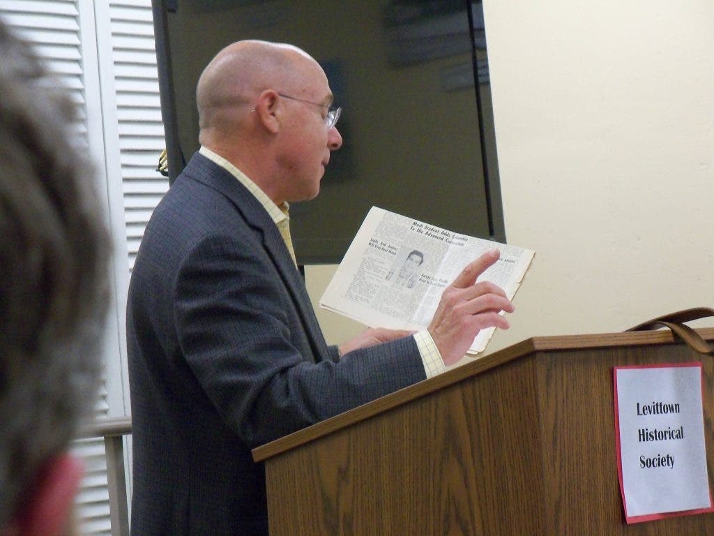 Author Bergsman Returns to Levittown | Levittown, NY Patch