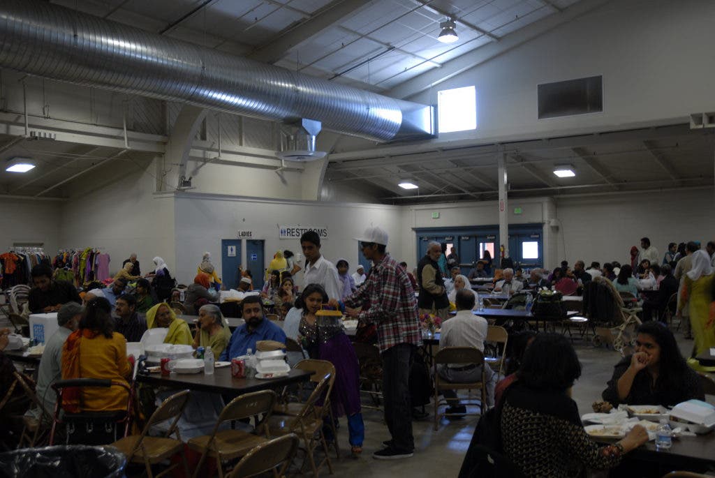 Muslims Celebrate Eid ul Fitr at the Santa Clara County Fairgrounds ...