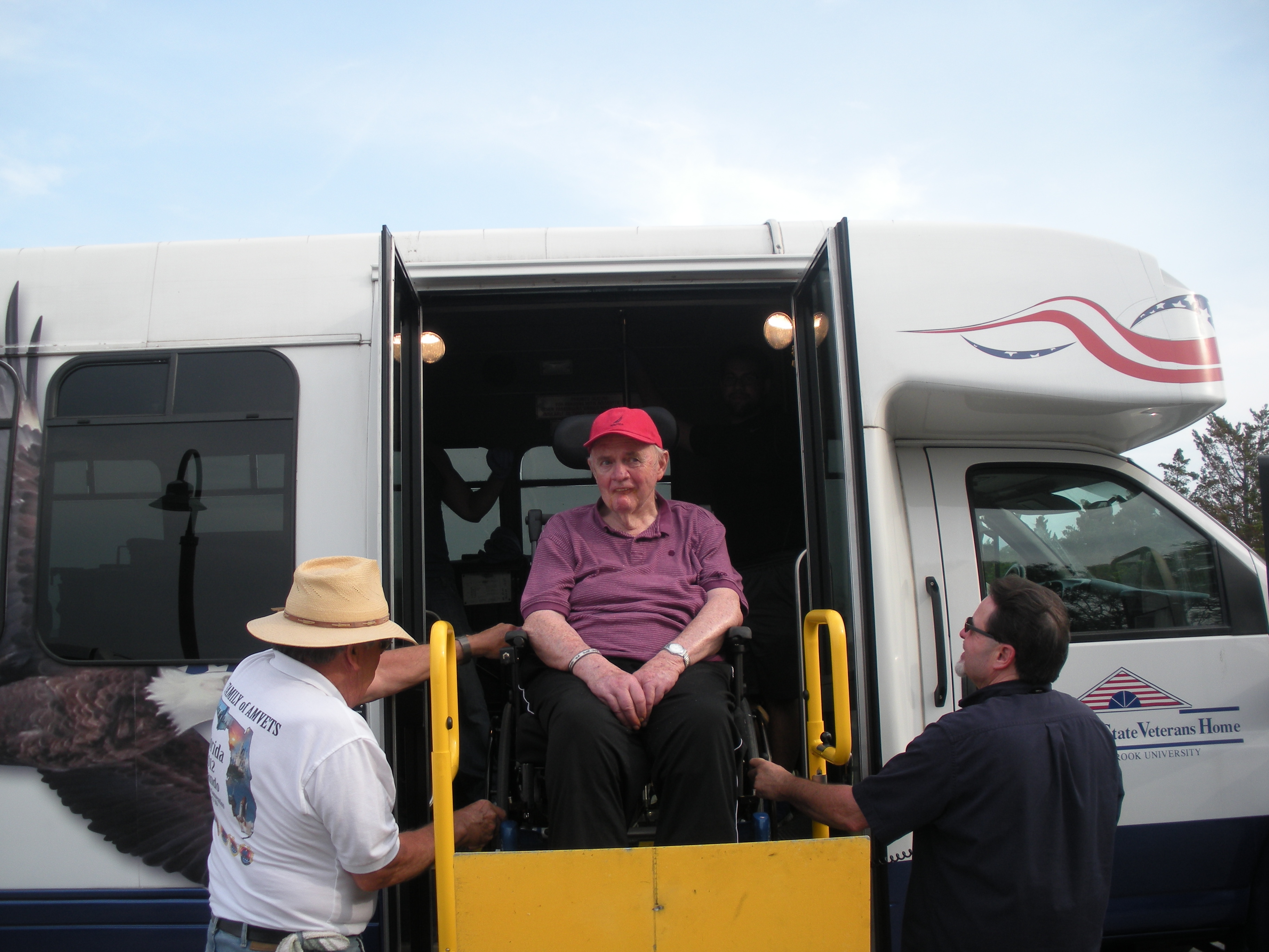 AMVETS Post 111 take the LISVH Residences on a Fishing Trip on the Bay ...