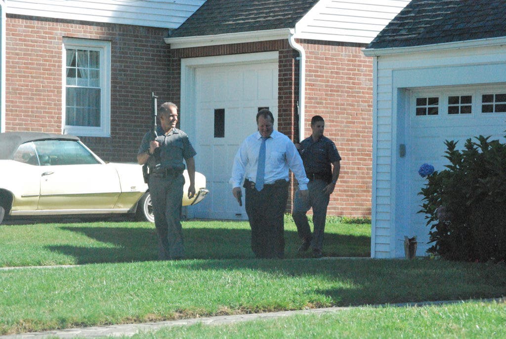 UPDATE: Four in Custody After Home Invasion, Police Chase | Merrick, NY ...