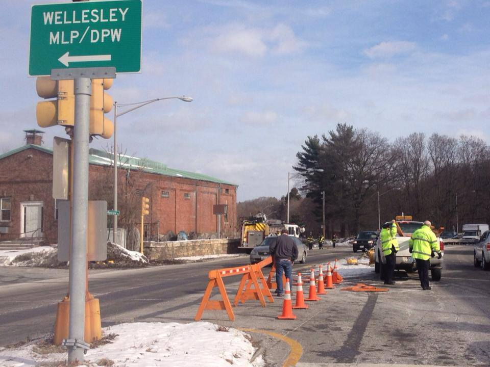 Rollover Causes Delayed Traffic on Route 9 | Wellesley, MA Patch
