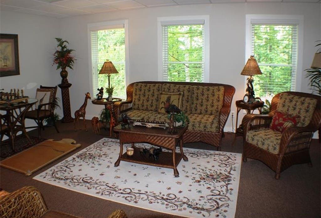 Home Gallery: Plantation Shutters, Finished Basement, Central Vac ...