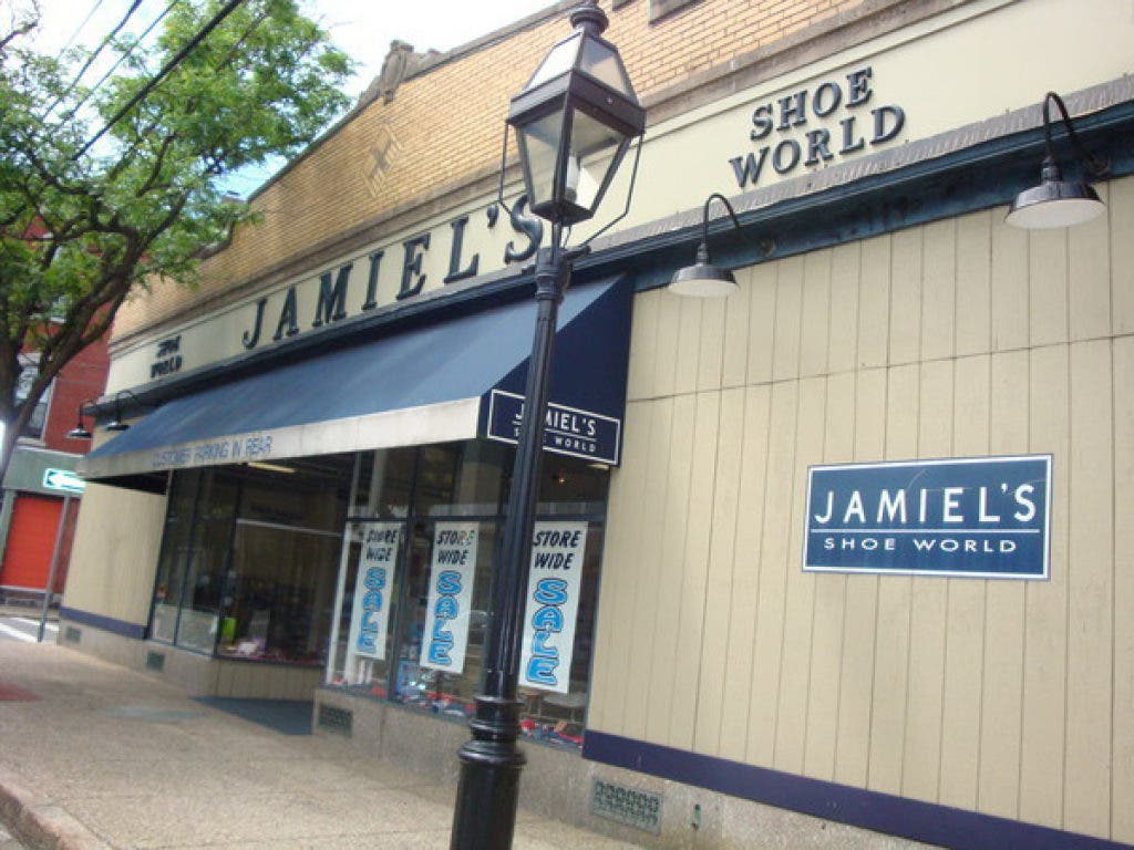 Jamiel's Shoe World Returns | Bristol, RI Patch