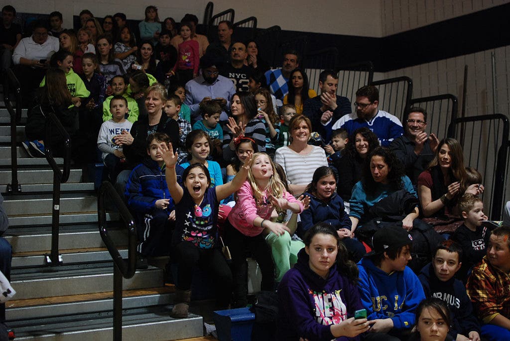 Harlem Wizards Roll into Paramus High [PHOTOS/VIDEO] | Paramus, NJ Patch
