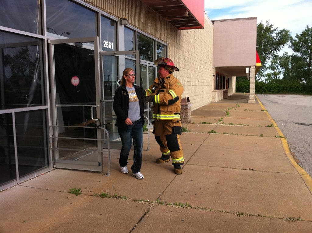 St. Charles County Fire Fighters, Paramedics Train For Earthquake | St ...