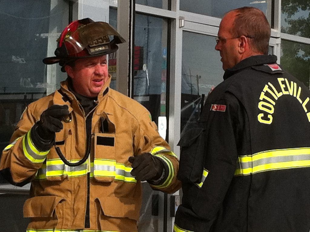 St. Charles County Fire Fighters, Paramedics Train For Earthquake | St ...