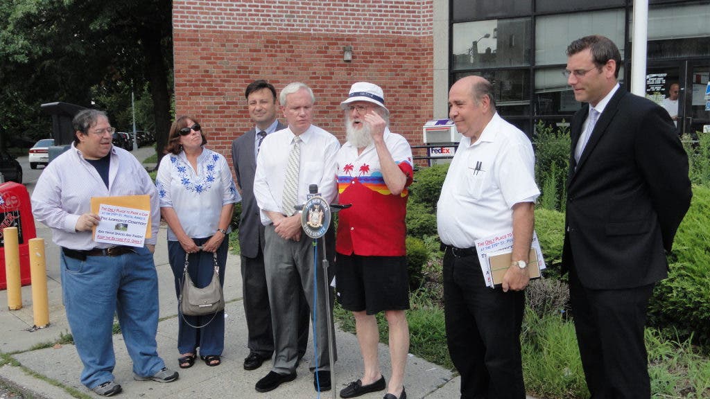 Bayside Leaders Protest Plan to Close Bell Boulevard Post Office ...