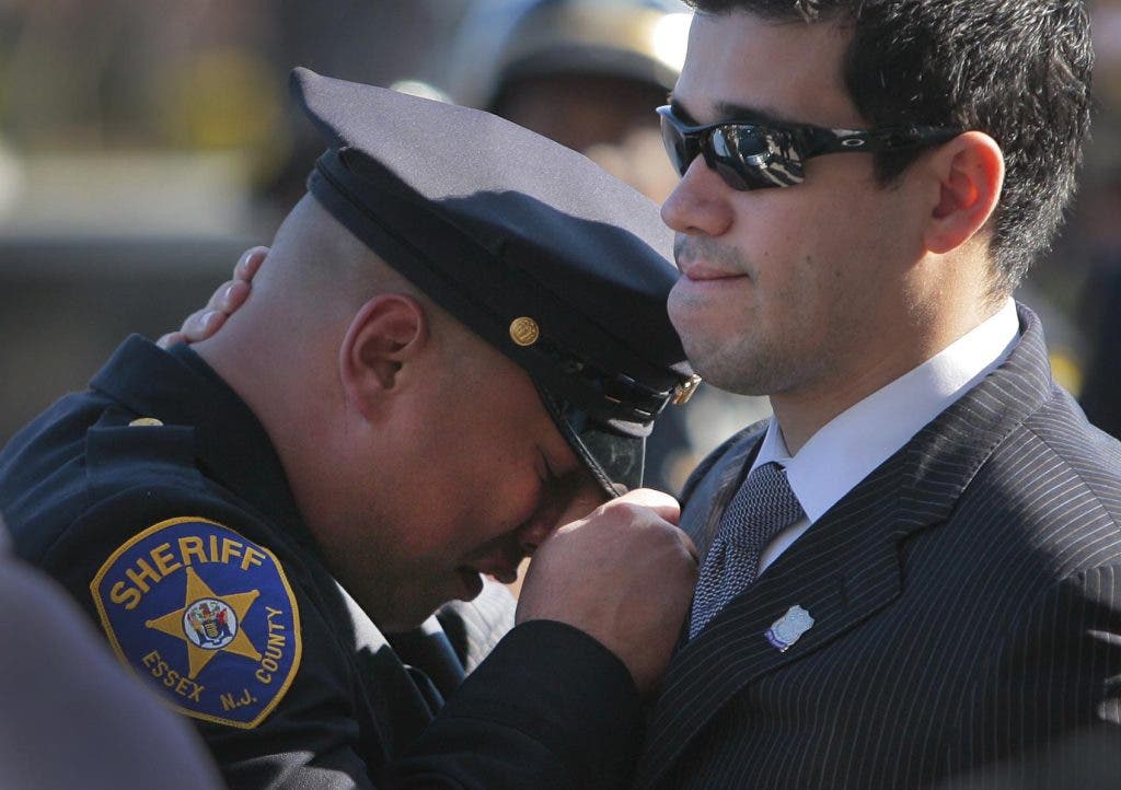 Slain Newark Police Detective Posthumously Awarded Medal of Honor ...