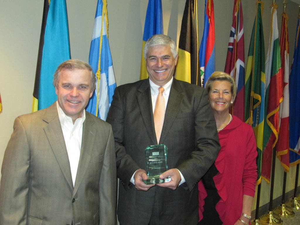 NRT Awards Joe Mamone the NRT Annual Diversity and Inclusion Award for ...