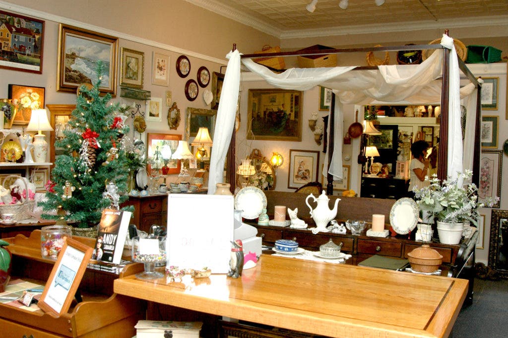 Cindy's Unique Shop Thrives in Downtown Wallingford | Wallingford, CT Patch