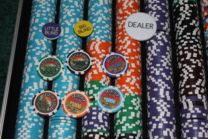 High Roller Professional Poker chip set 1000 -1200 Pieces | Dundalk, MD ...
