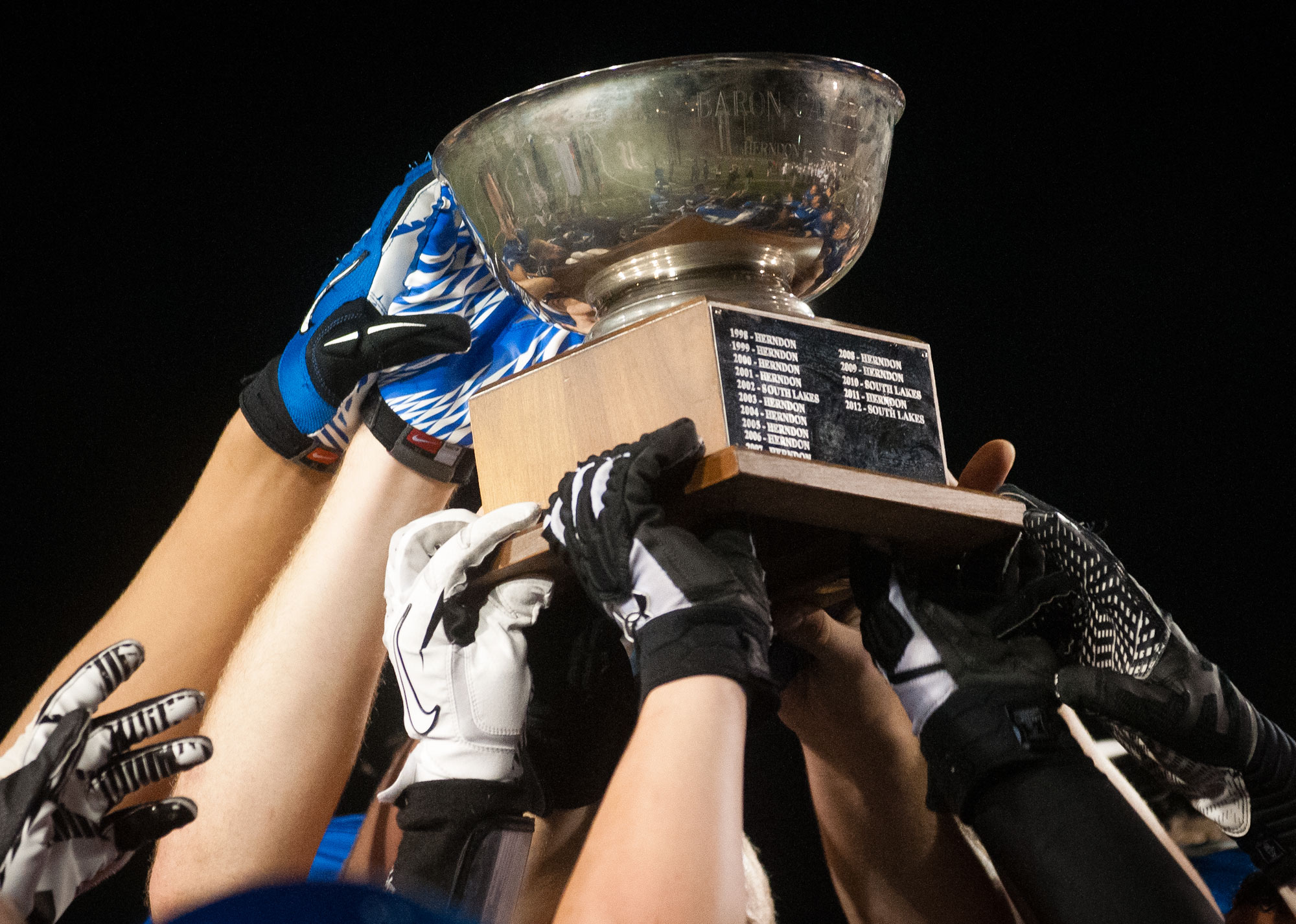 South Lakes retains Baron Cameron Cup with last-second field goal over ...