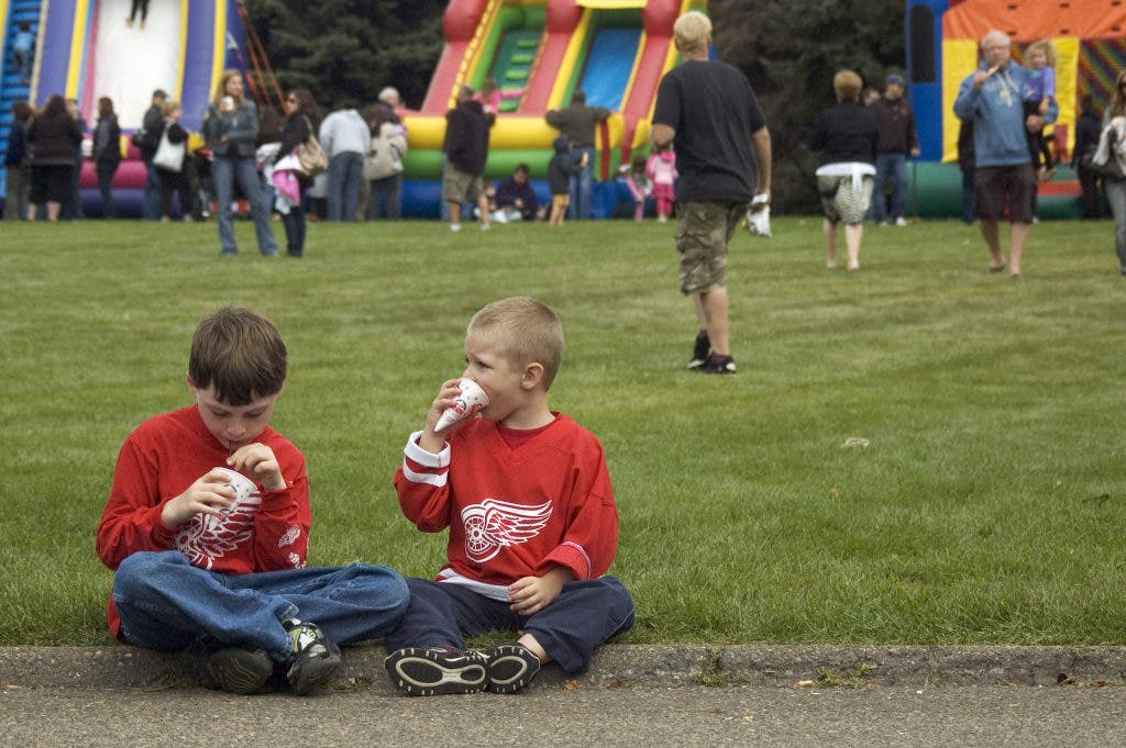 Photo Gallery: Labor Day Picnic at Temple Israel | West Bloomfield, MI ...