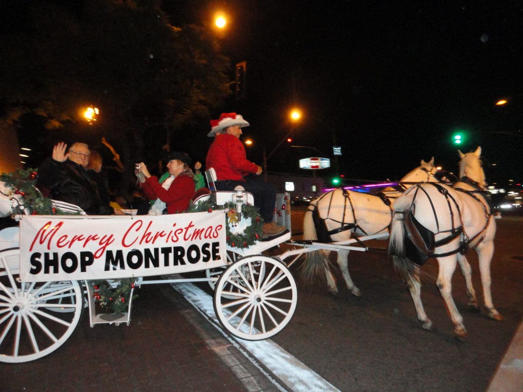Photo Gallery: Thousands Celebrate Christmas in Montrose | Montrose, CA ...