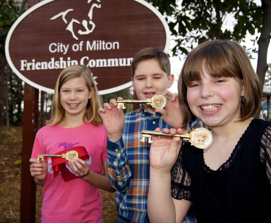 Milton Opens Friendship Community Park at Christmas in Crabapple ...