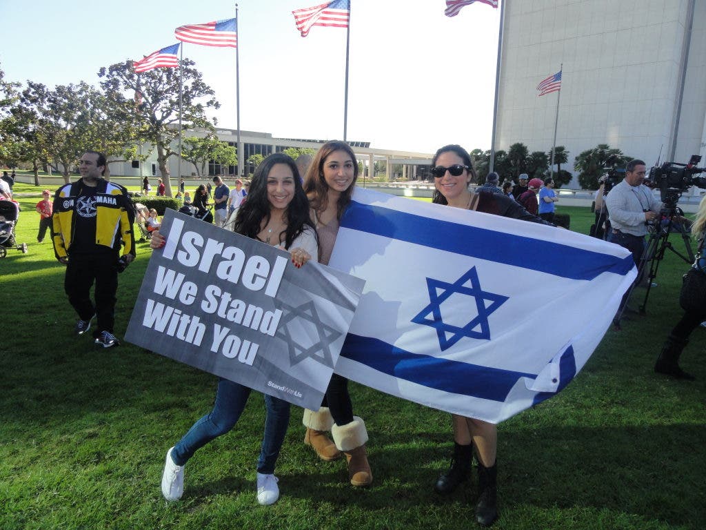 Hundreds Attend Israel Solidarity Rally in Westwood | Westwood, CA Patch