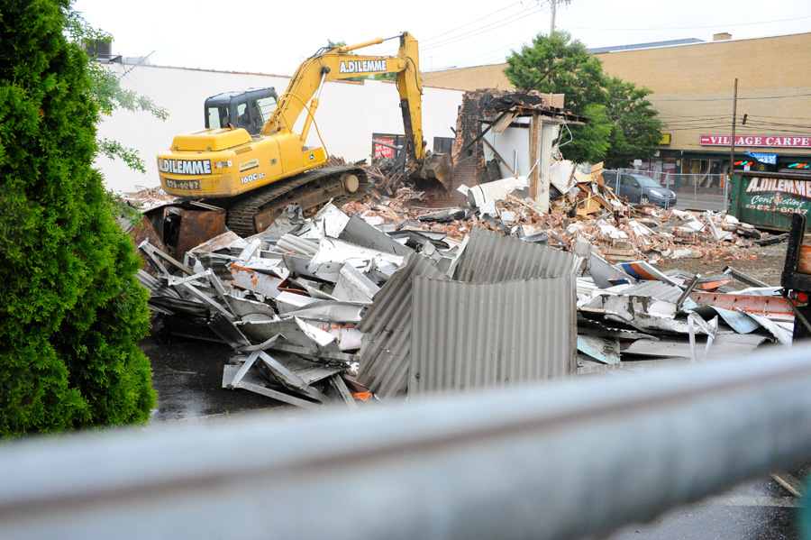 Long-Abandoned West Hempstead Gas Station Demolished | Malverne, NY Patch