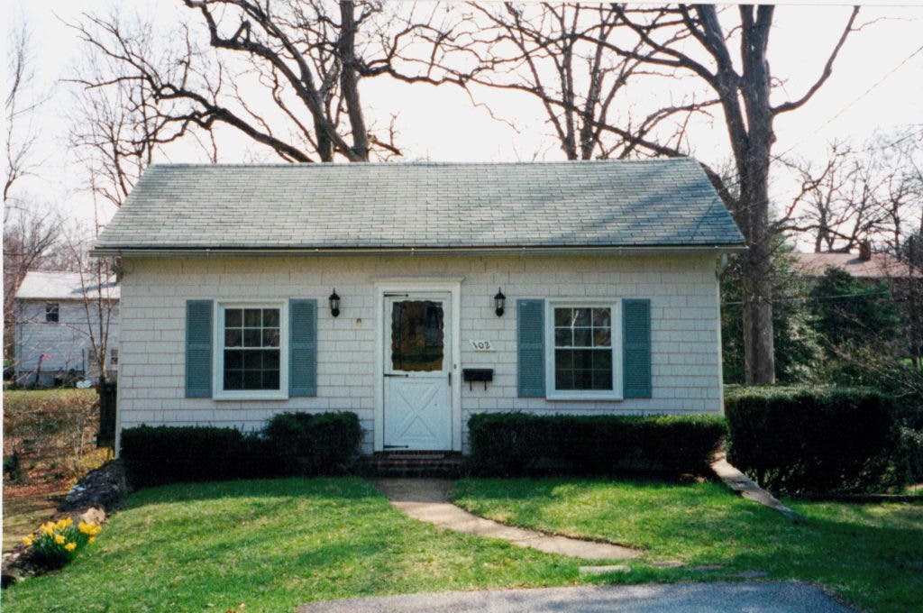 Catonsville Home Makeover: Charming Cottage Once Home to Horses ...