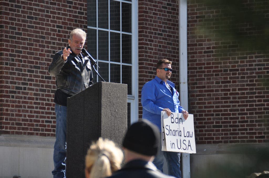 Riot Police Respond as Counter-Protesters Storm Terry Jones ...