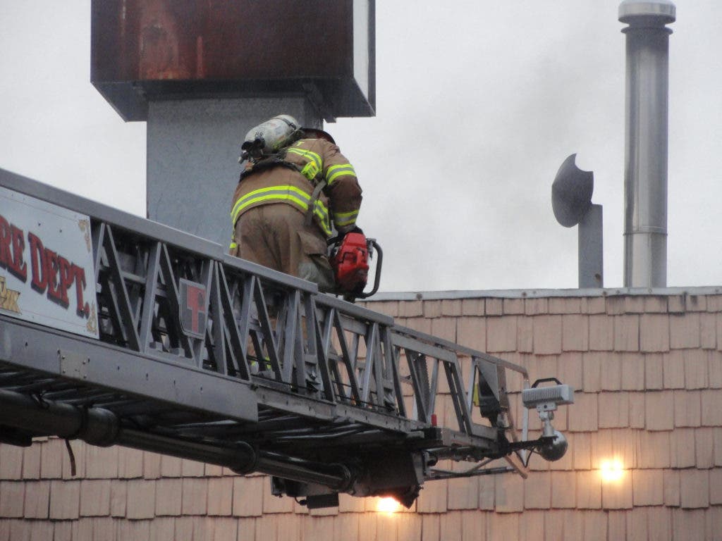 Woodbridge Auto Body Fire Closes Off Rahway Ave. | Woodbridge, NJ Patch