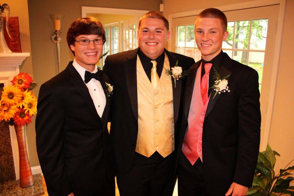 Post Your ALJ High School Prom Photos on Patch | Clark, NJ Patch