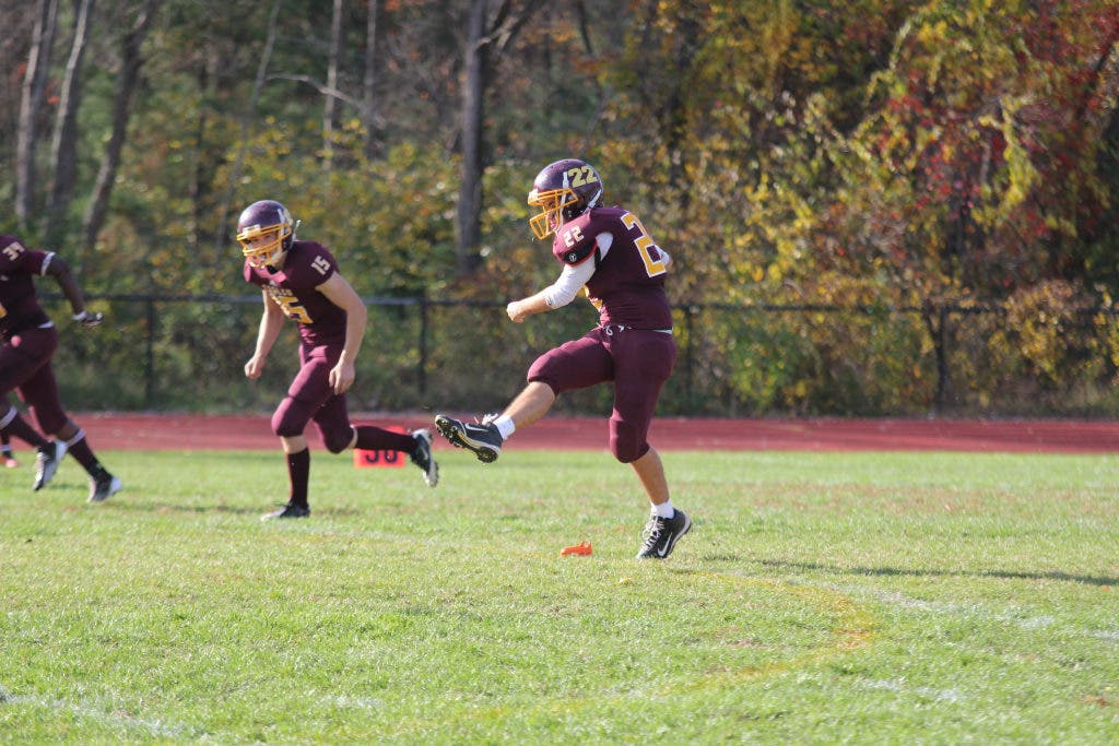 PHOTOS: Comeback Win Gives Sharon High Football Davenport Division Lead ...