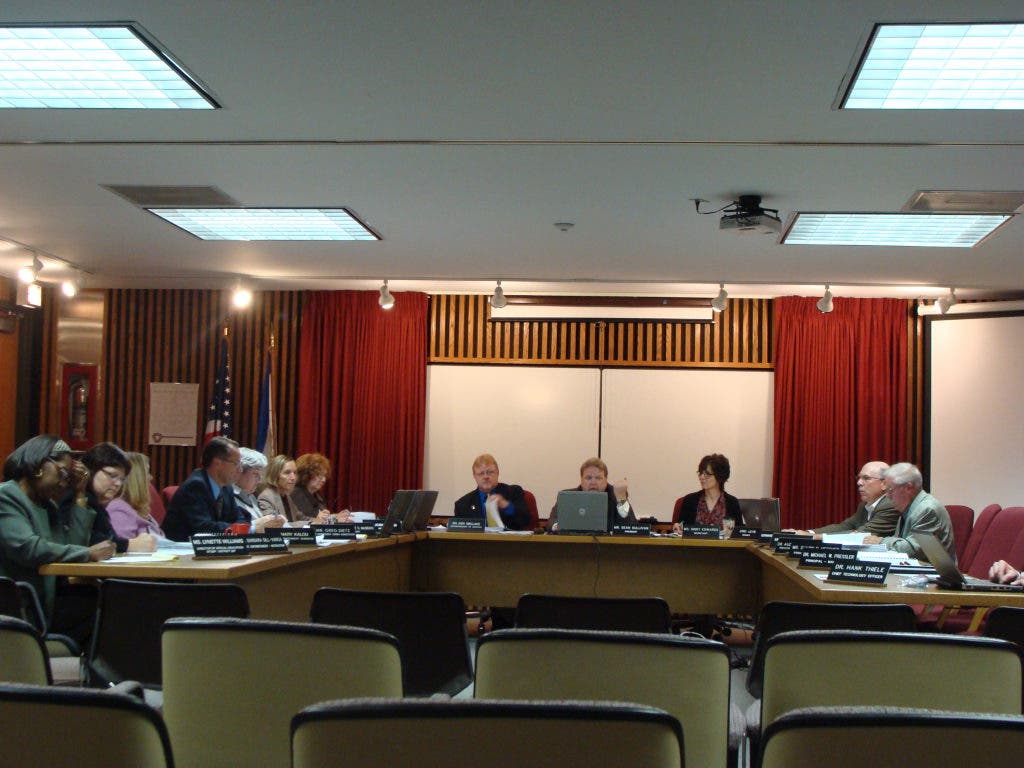 District 207 Sees Test Scores Slip | Niles, IL Patch