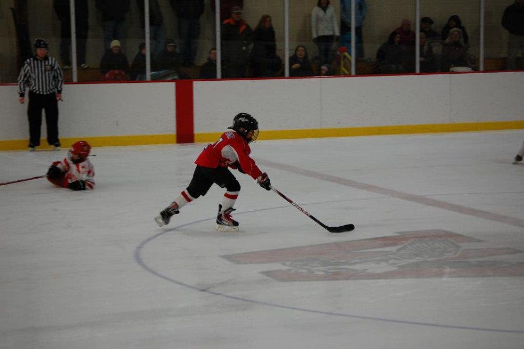 Tewksbury Redmen Mites Hockey Team Continue Winning Streak - Sweep ...